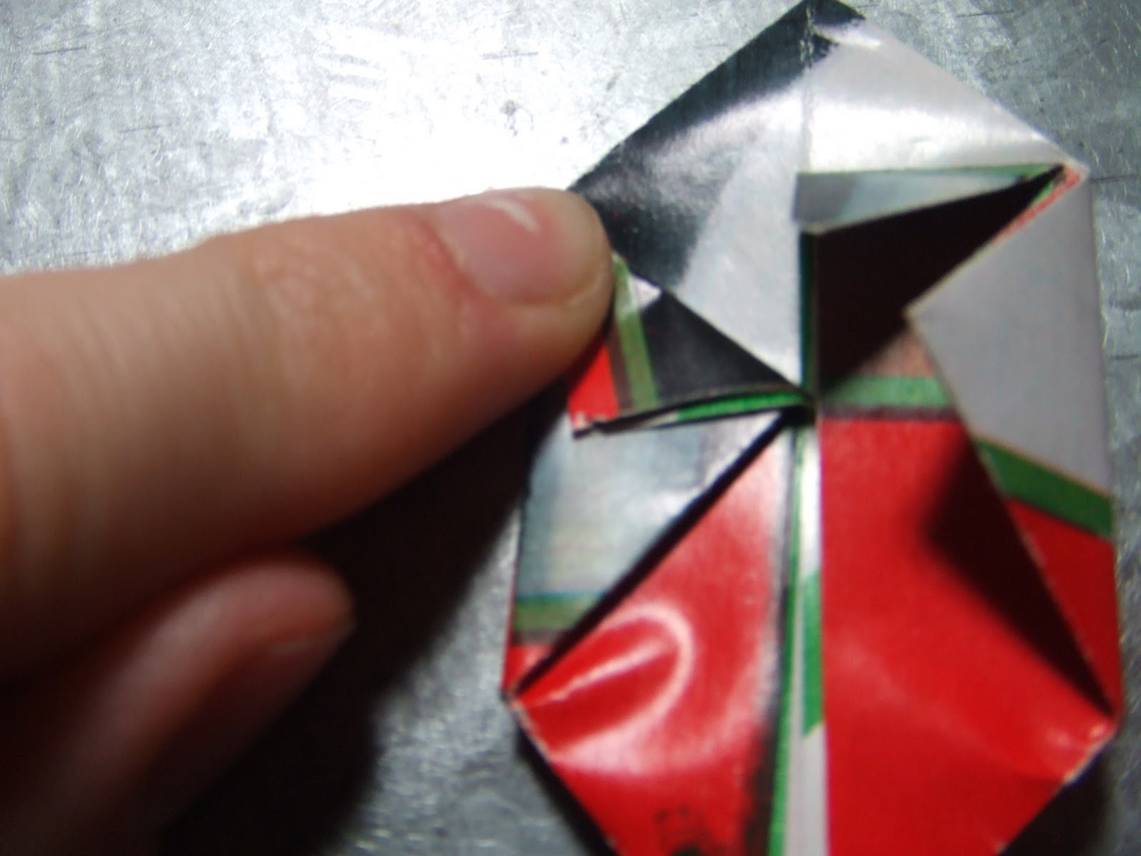 Describe Happy: Origami Puff Balls Tutorial