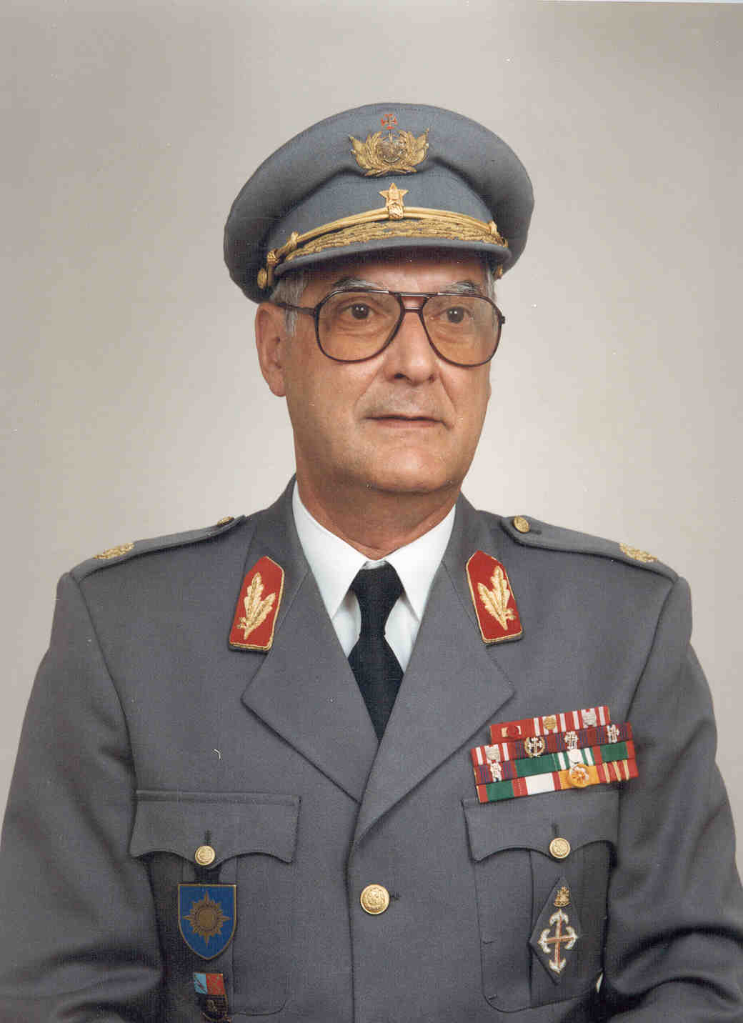 Guarda Fiscal: Faleceu o Sr. General Hugo dos Santos