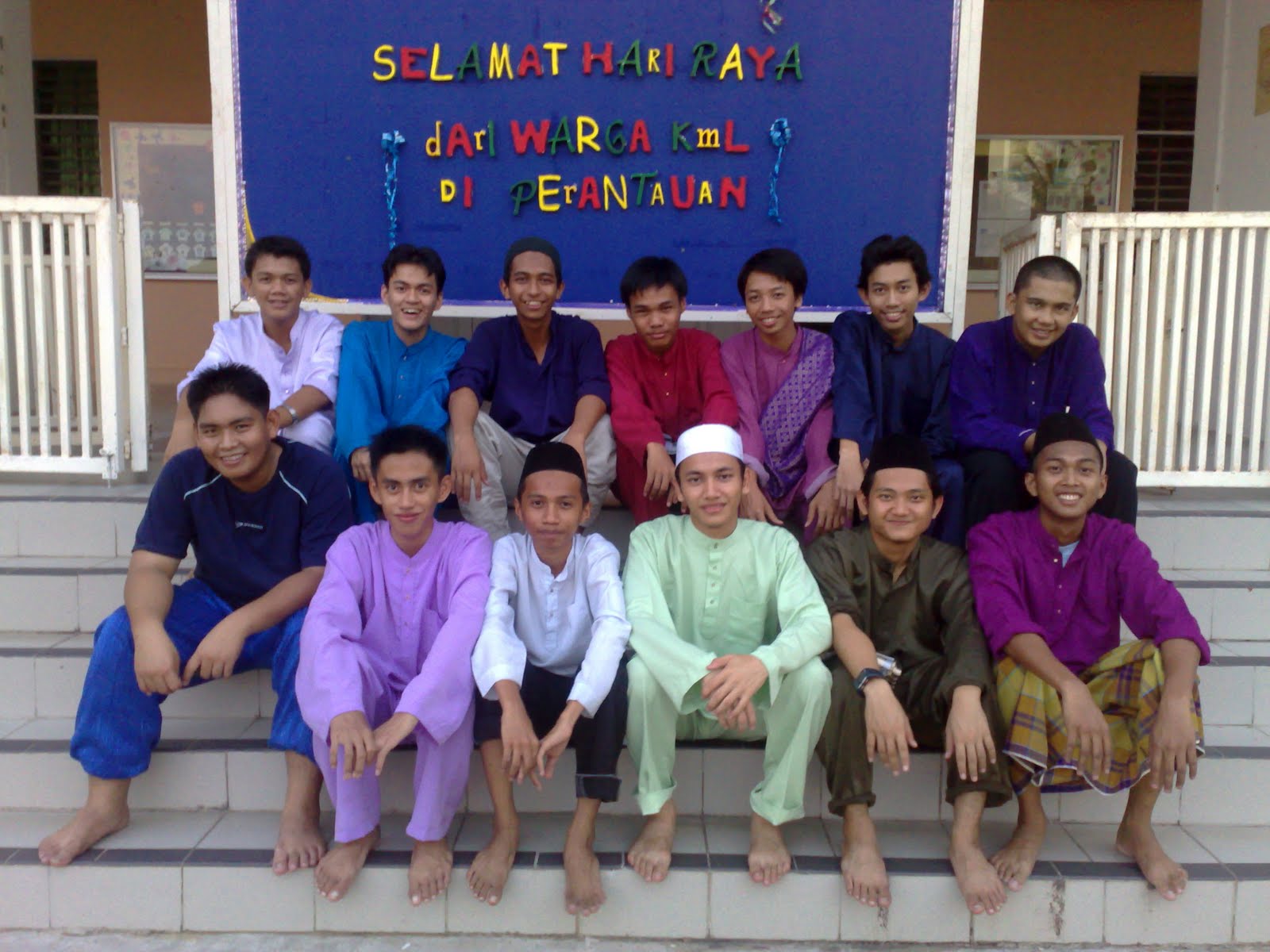 Little Cat: SMK Pusa, Betong.: Kenangan Syawmil: Dari SMK Pusa ke ...