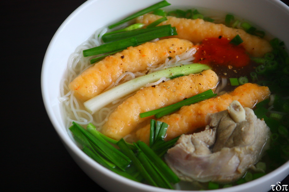 gia đình Siu Nhưn: bún suông