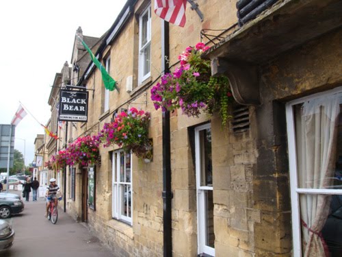 Black Bear Inn Moreton-in-Marsh - Britain All Over Travel Guide