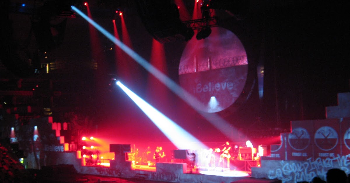 Craig and Steph's Vacations Blog: Another Brick in the Wall Part 3