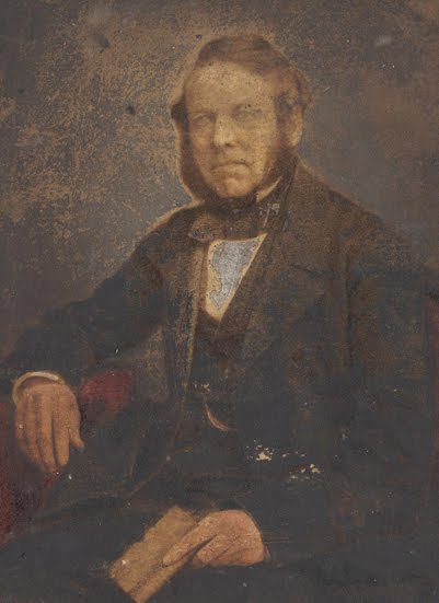 Periodic Videos: Unexpected photos of Pogson