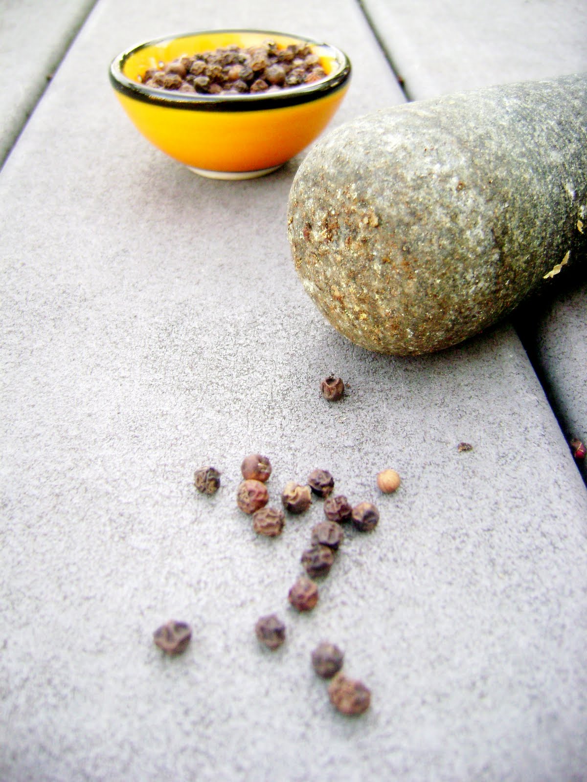 Ria's Collection: PEPPER CHICKEN & ARI PATHIRI