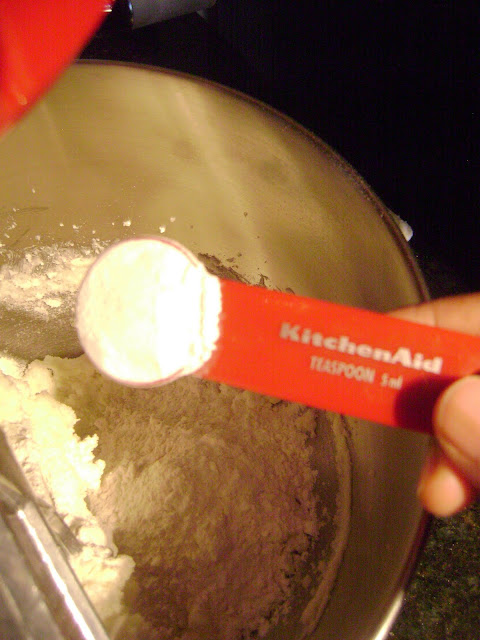 Ria's Collection: CRAISIN - ORANGE SQUARECAKES ...a step-by-step tutorial.