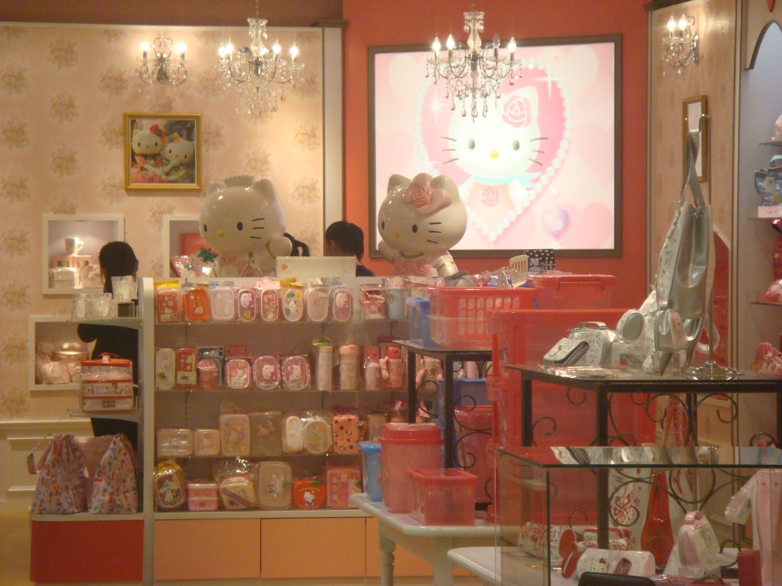 Life of a cat: The new retail shop of HELLO KITTY