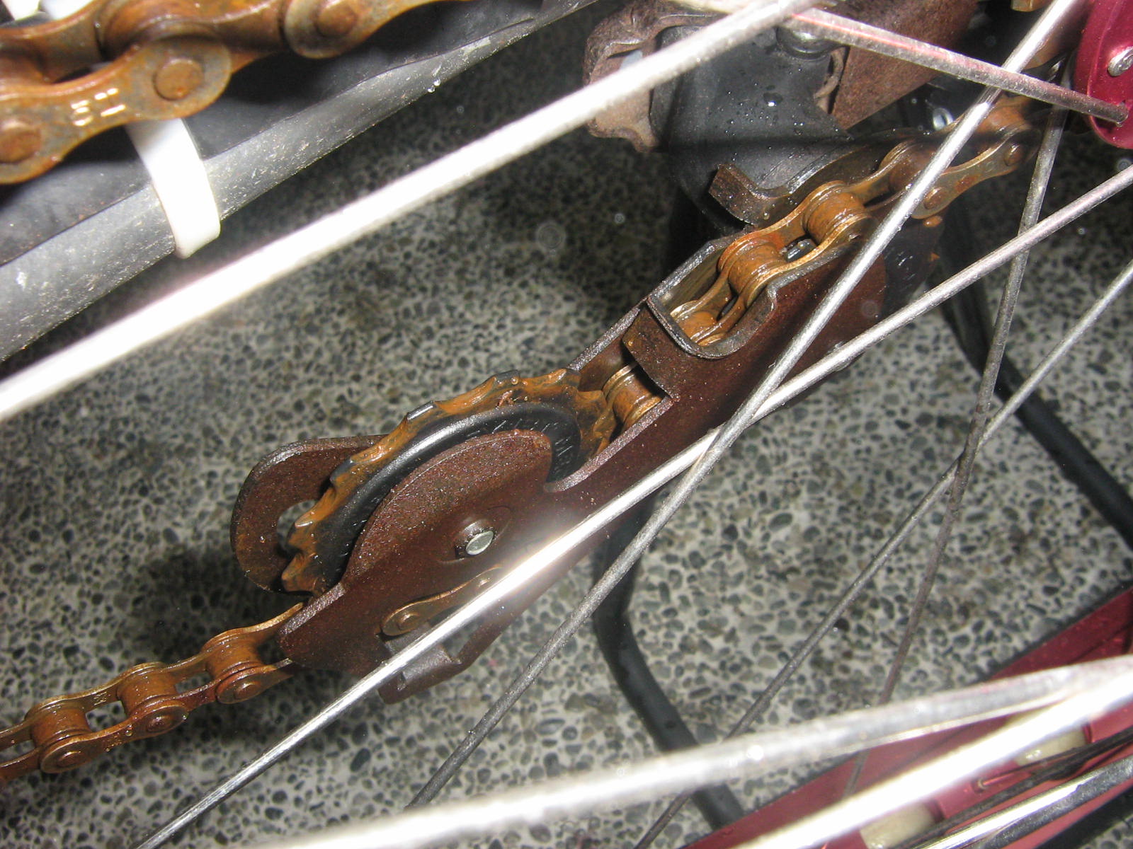 BikeTrials and a Fistful of Blisters: DIY Roller Chain Tensioner