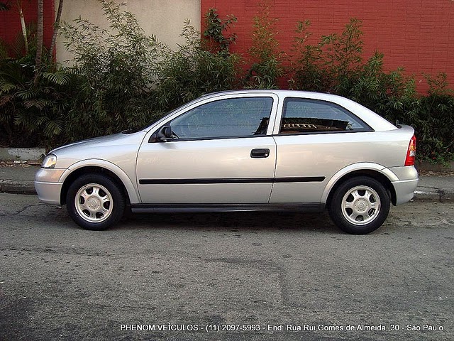 Teste, fotos, consumo, preço e ficha técnica do Astra Hatch 2000 GLS 2. ...