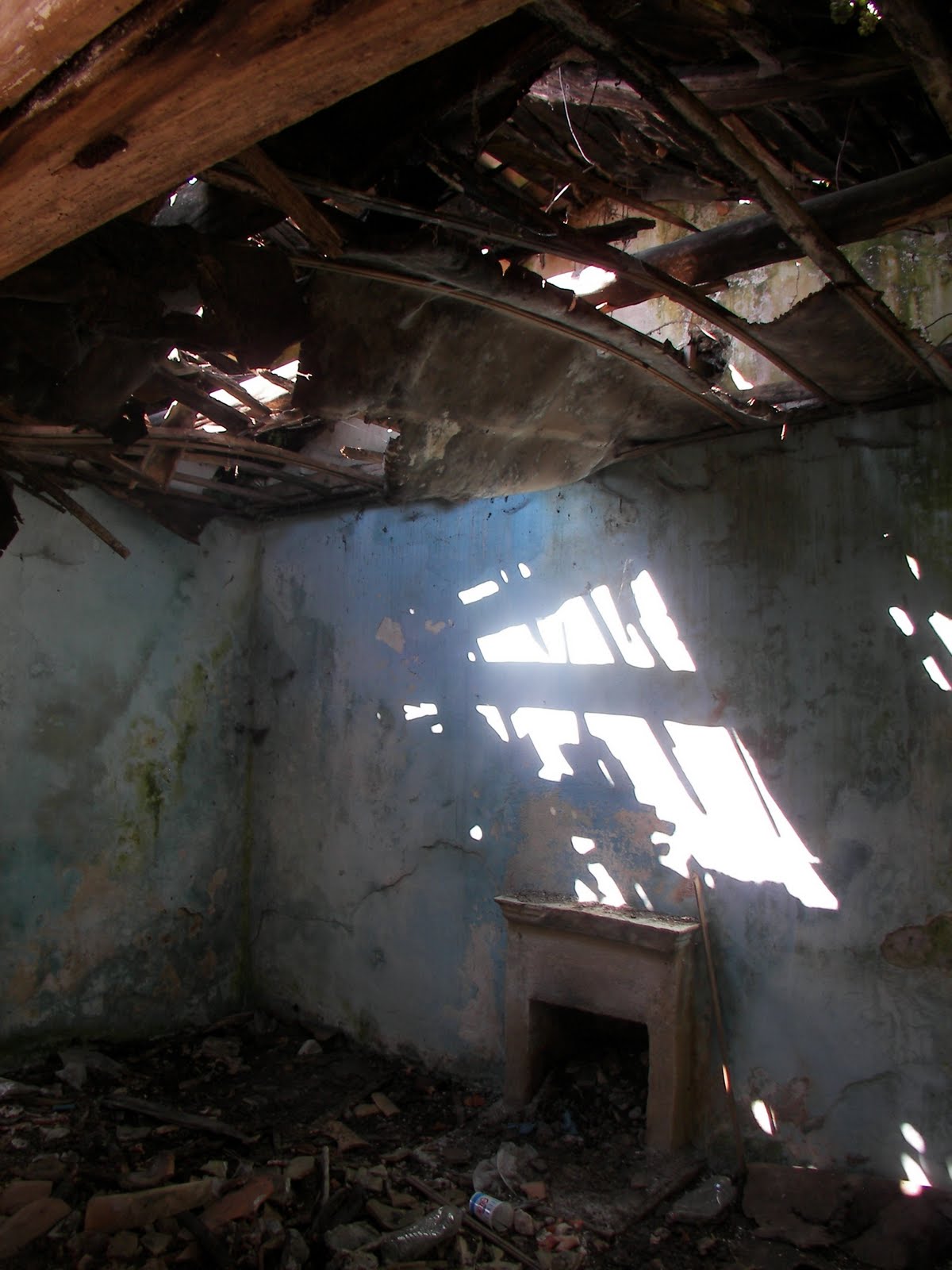 Përpjekja: Midis rrënimit dhe shkatërrimit