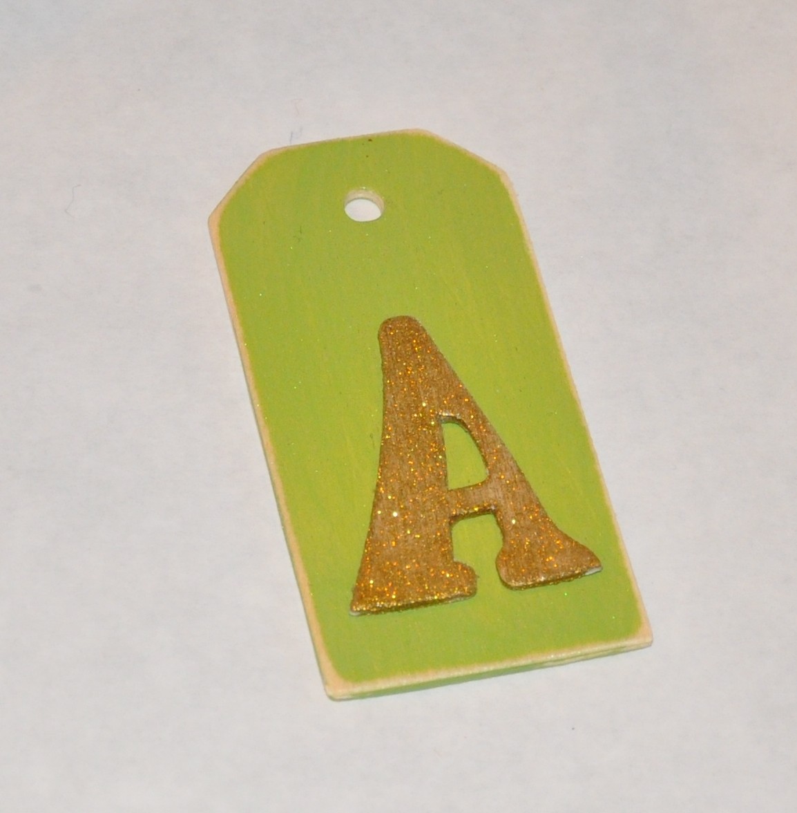 Megpie Designs: Christmas Initial Tags
