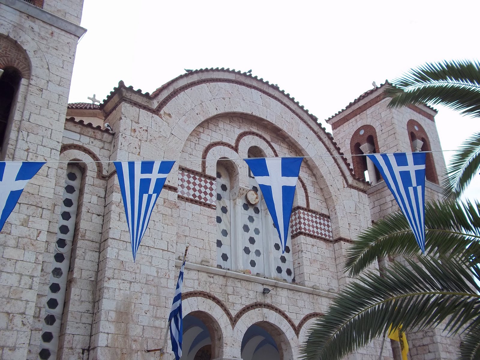 ΑΠΑΝΤΑ ΟΡΘΟΔΟΞΙΑΣ: ΙΕΡΟΣ ΝΑΟΣ ΕΥΑΓΓΕΛΙΣΜΟΥ ΤΗΣ ΘΕΟΤΟΚΟΥ ΚΑΛΥΒΙΑ ΑΤΤΙΚΗΣ