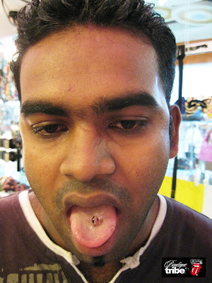 Vie Body Piercing @ Boutique Tribe: Tongue piercing