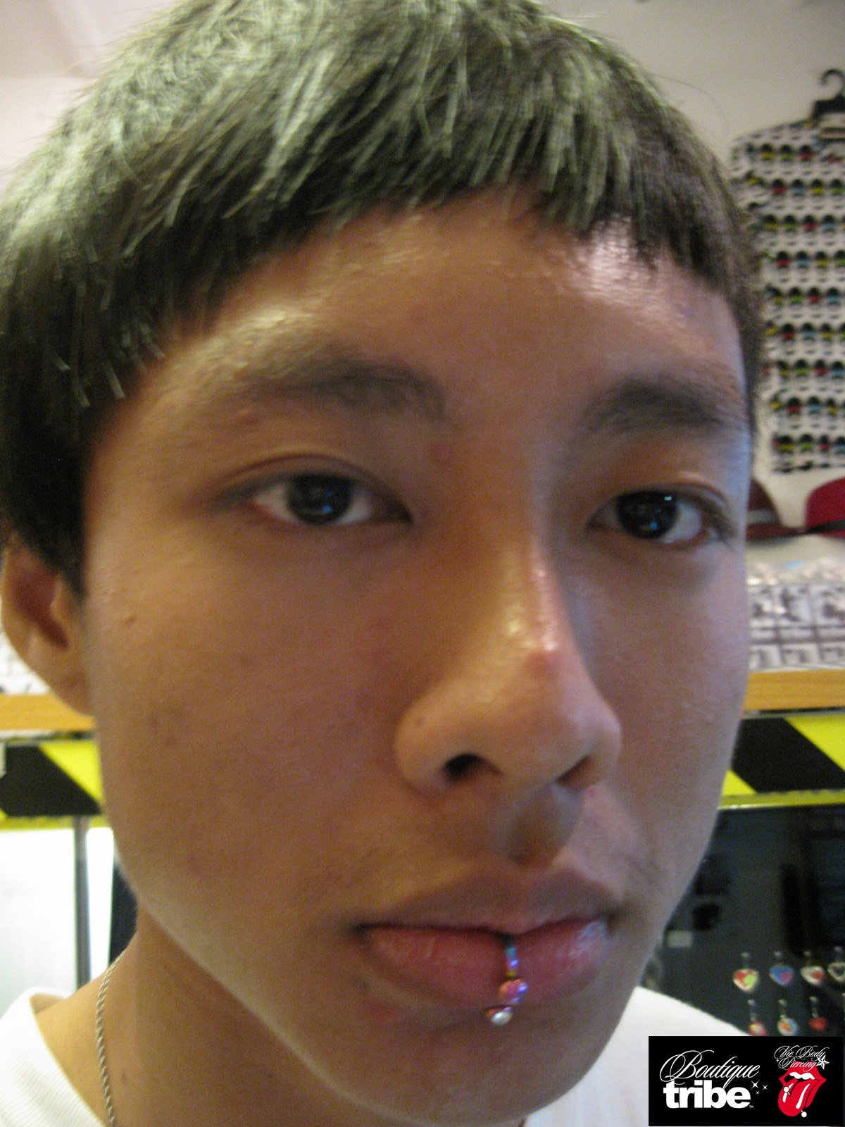 Vie Body Piercing @ Boutique Tribe: Labret piercing