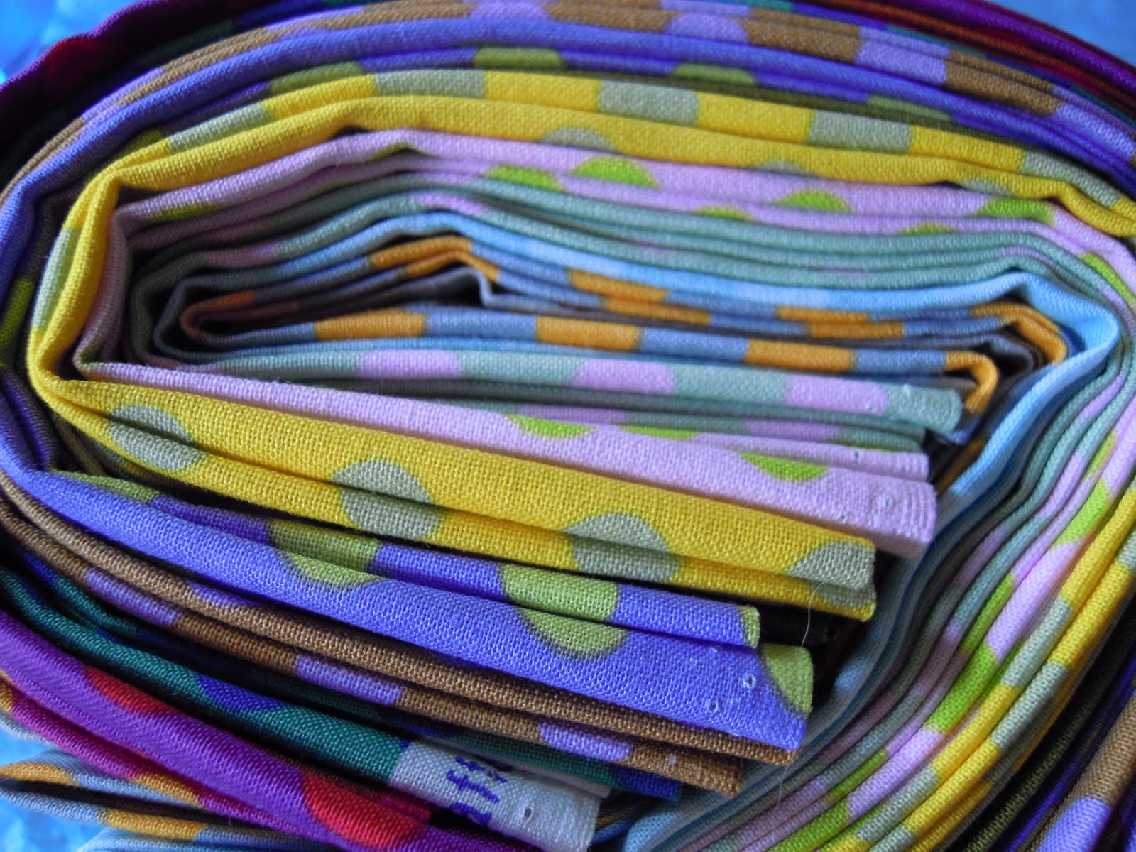 Sew Obsessed: Kaffe Fassett Spots!