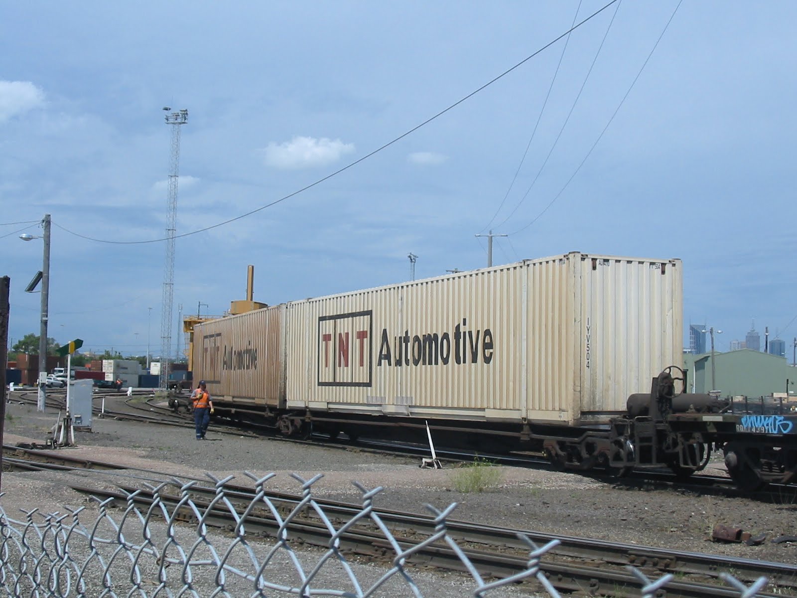 Barcoola: TNT Automotive 51 ft boxes