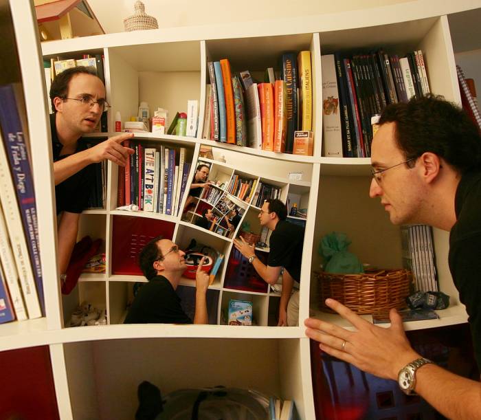 Photo Gallery: Very Very Confusing Optical Illusions