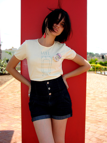 Moda Pink Black: Shorts Jeans como usar