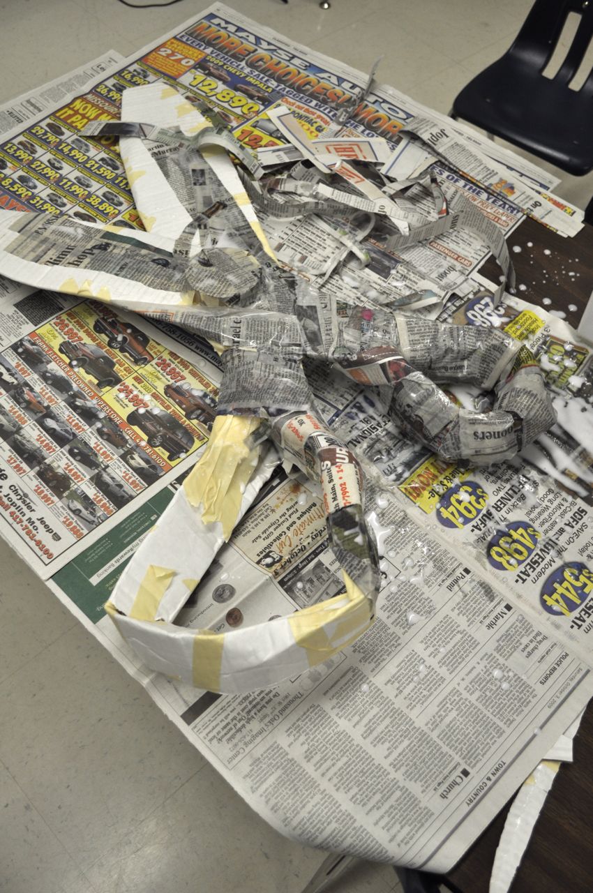 This Little Blog of Mine....: Over-Sized Art Supplies via Paper Mache