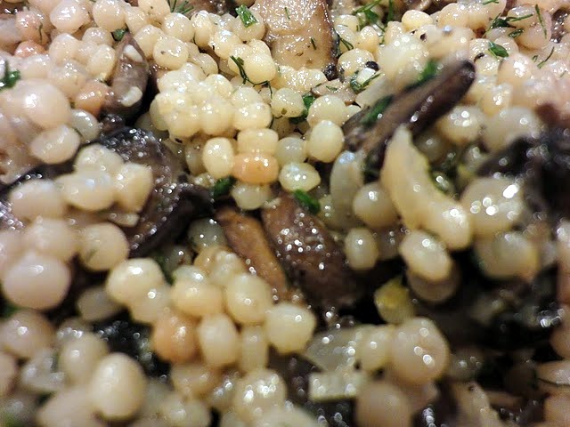 Live 2 Eat: "Pearl Pasta" with Mushrooms