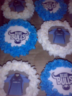 Made with love Cakes and Cupcakes: Blue Bulls cupcakes