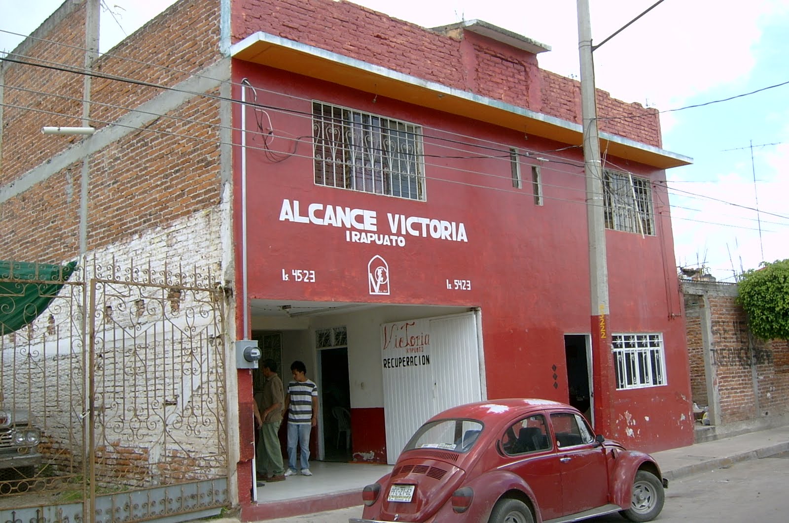 Experiencing My Sisters And Brothers: Alcance Victoria, el Zoologico, y mas