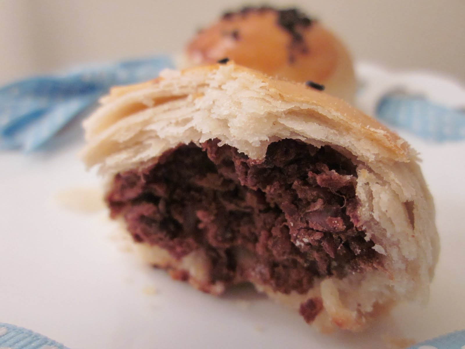 Lisa's Nutritious Kitchen Experiments: Chinese Red Bean Pastries