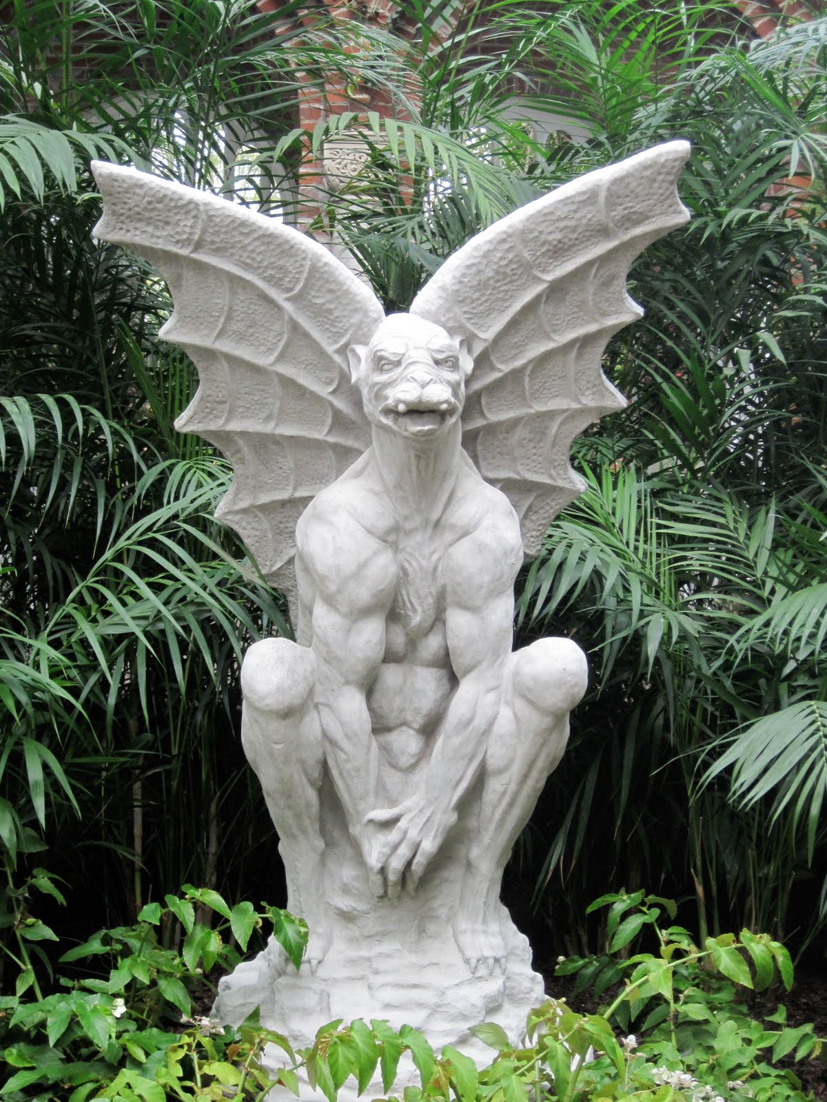 Two Kids and a Beagle: Gargoyles and Dragons and Awesome, Oh My!