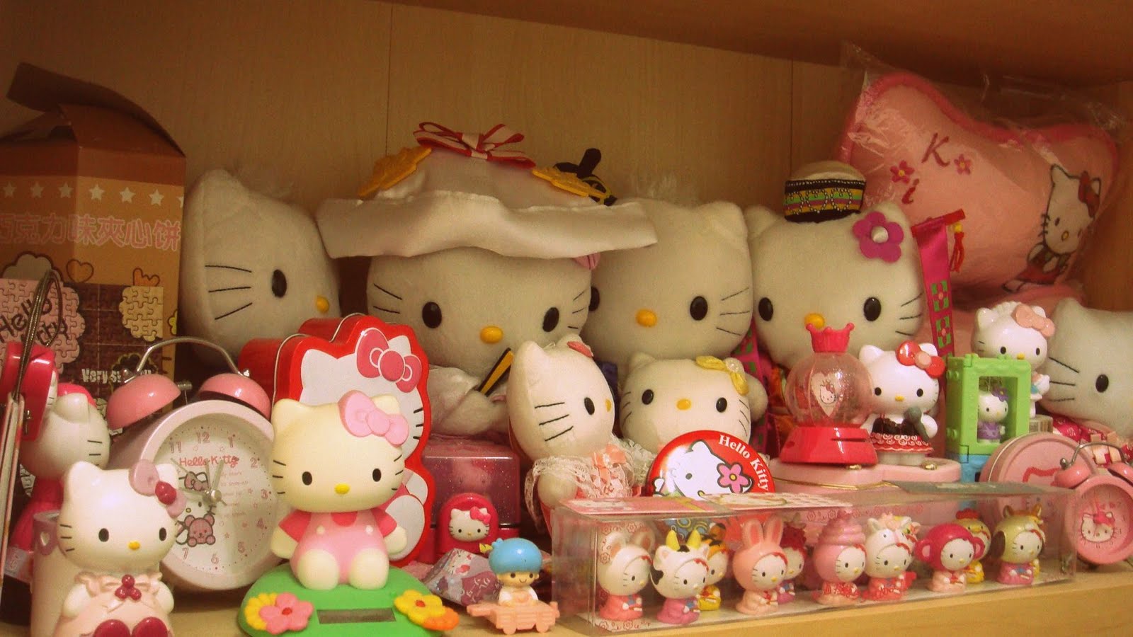 Queen of Heart: My Hello Kitty Collection