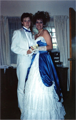 Confessions...of a Hopeless Romantic: Prom - 1986!
