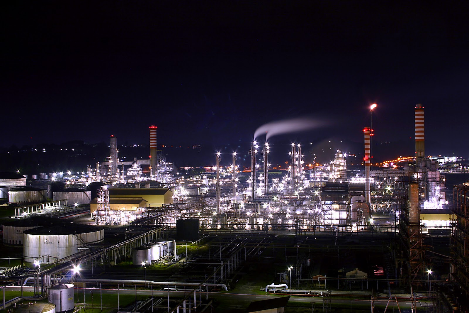 Revitalisasi Kilang, Indonesia Cari Supply Crude Oil - Teknik ...