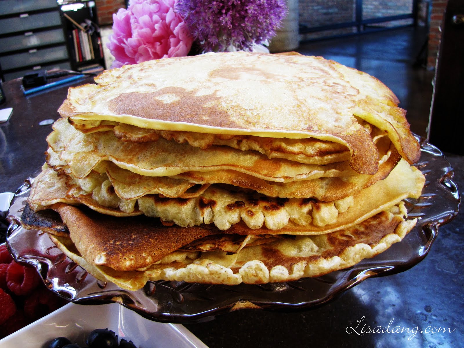 Dang It Delicious: Crêpes (berry-taco style)