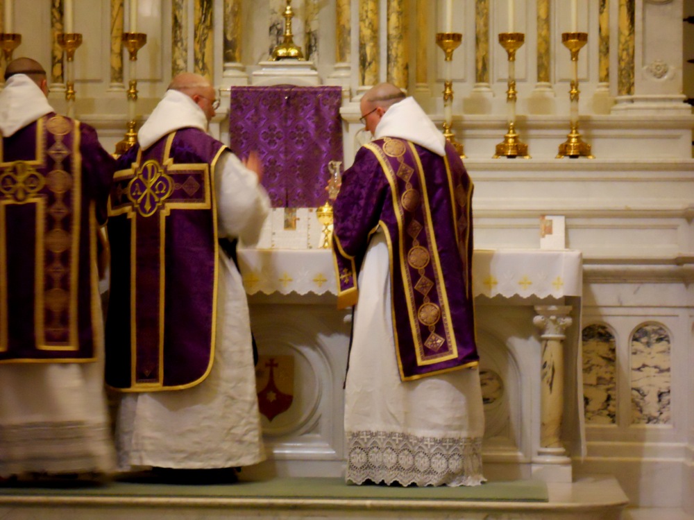 New Liturgical Movement: Mass in the Medieval Carmelite Use