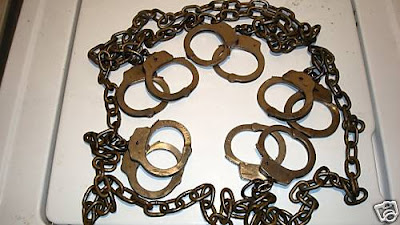 RestraintsBlog: OFFICIAL DETROIT POLICE CHAIN GANG HANDCUFFS