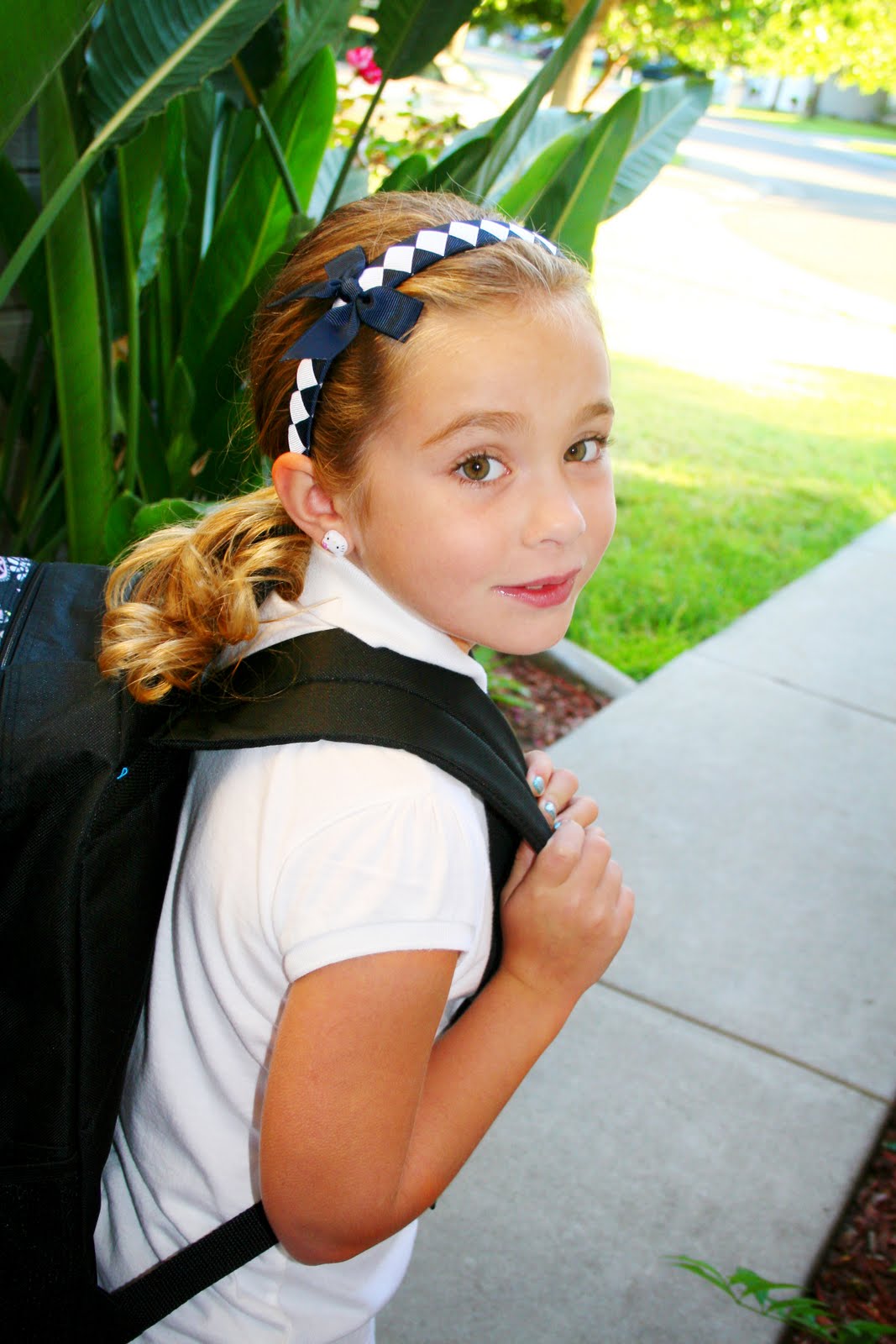 The Brandow Family: Isabella's 1st day of 2nd grade