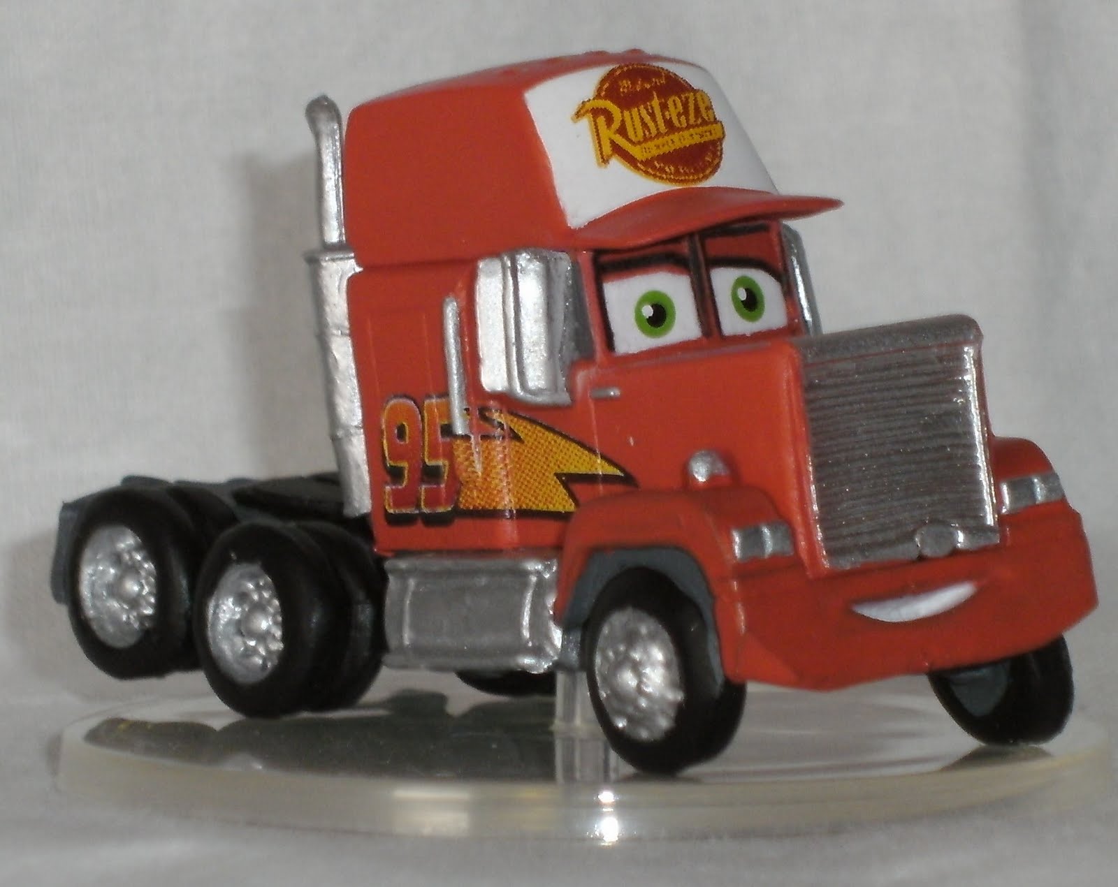 PERSONAJES DE CINE, TBO Y TV (2): MACK (CARS)