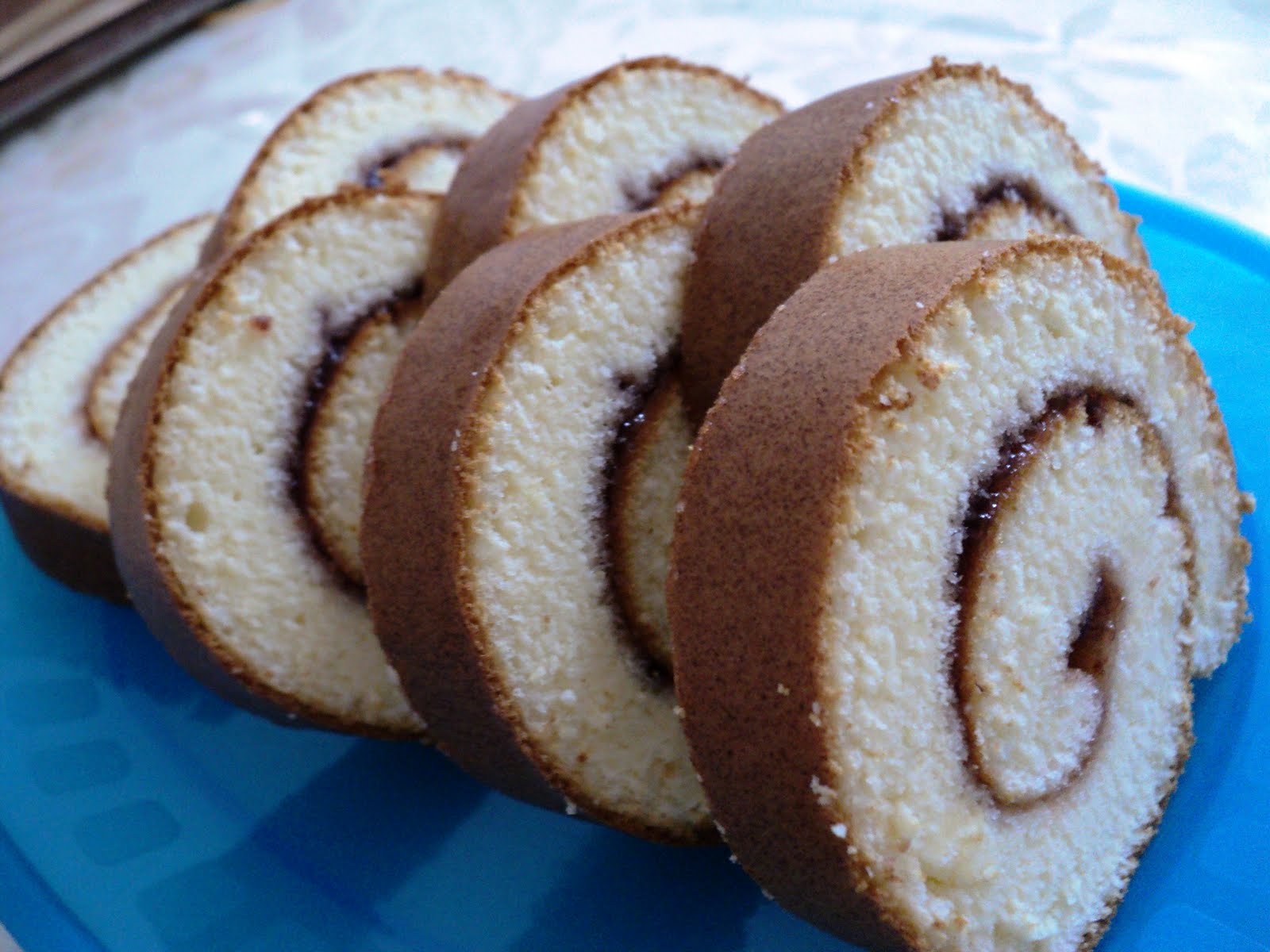 Agnes' Diary & More...: Home made swiss rolls