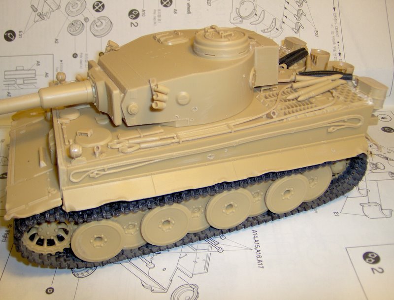 Gulumik Military Models: Tiger I early 1/35 Academy