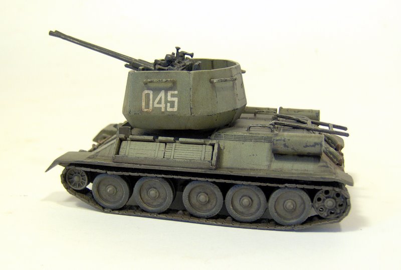 Gulumik Military Models: T-34/85 NVA type 63 1/72 MW