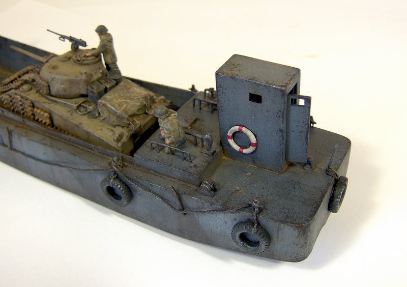 Gulumik Military Models: LCM 3 with Sherman 1/72 Airfix - Gallery