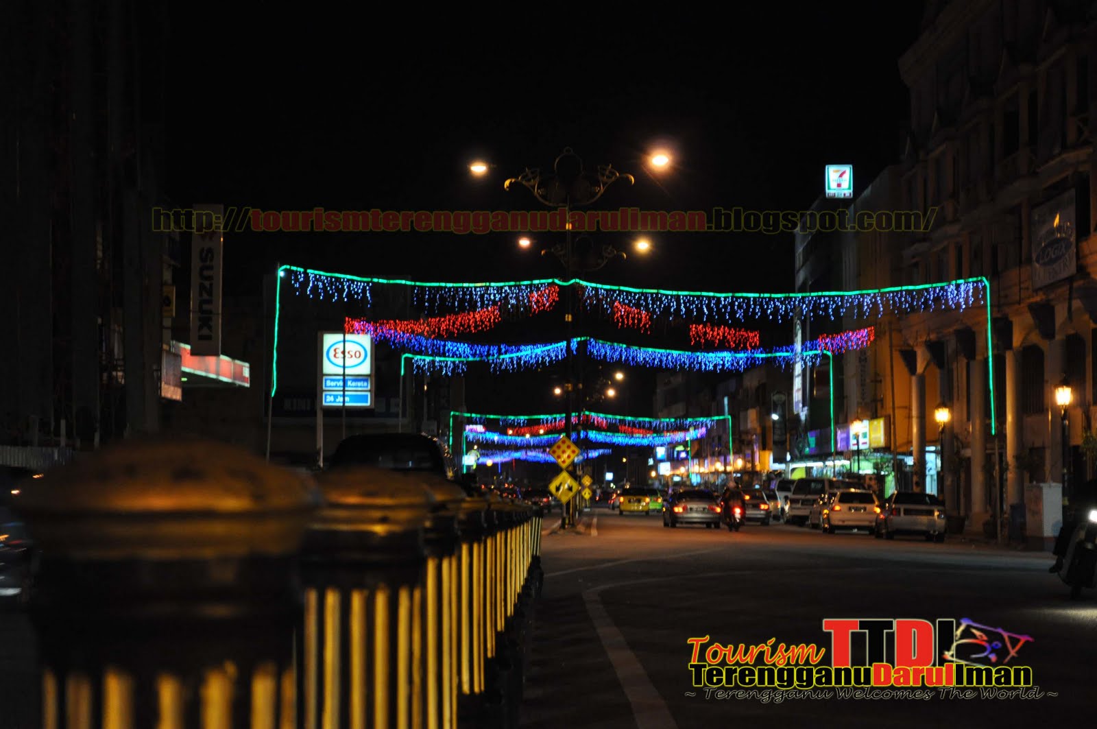 ~ TTDI : Places to visits ~: Beautiful nightlife at Kemaman