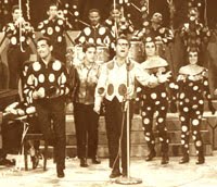 El Club De Roberto Faz: Biografía de Roberto Faz