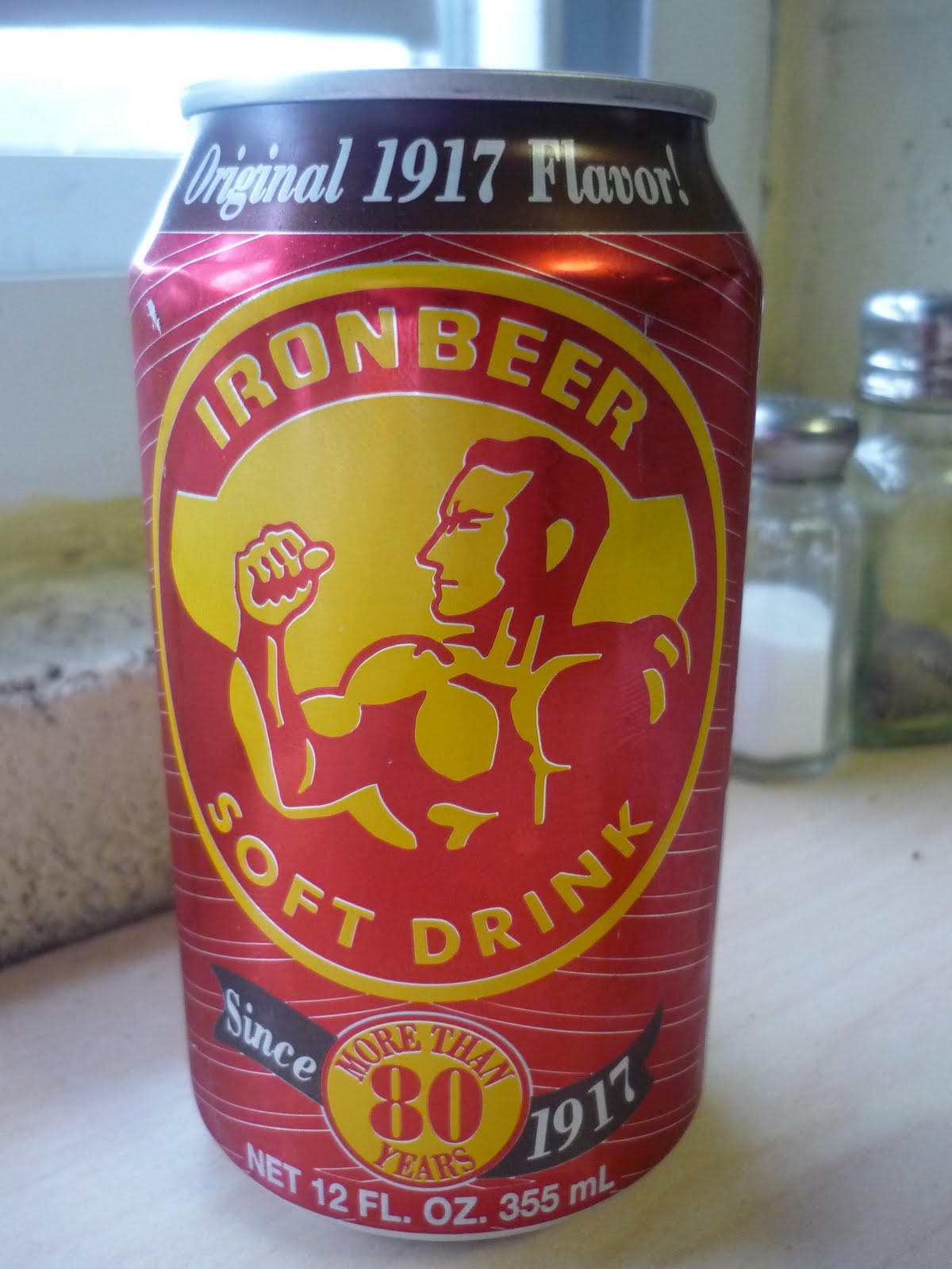 Smokin' Chokin' and Chowing with the King: El Cubanito