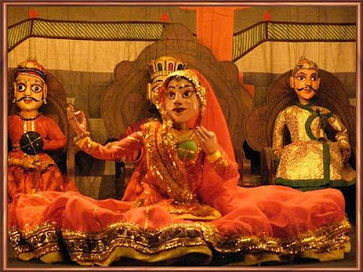 INDIA ON WHEELS - A trip for pleasure!: Bhartiya Lok Kala Museum ...