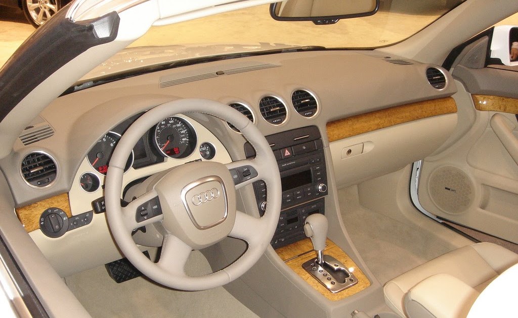 Audi A4: Audi A4 B7 Cabriolet Interior