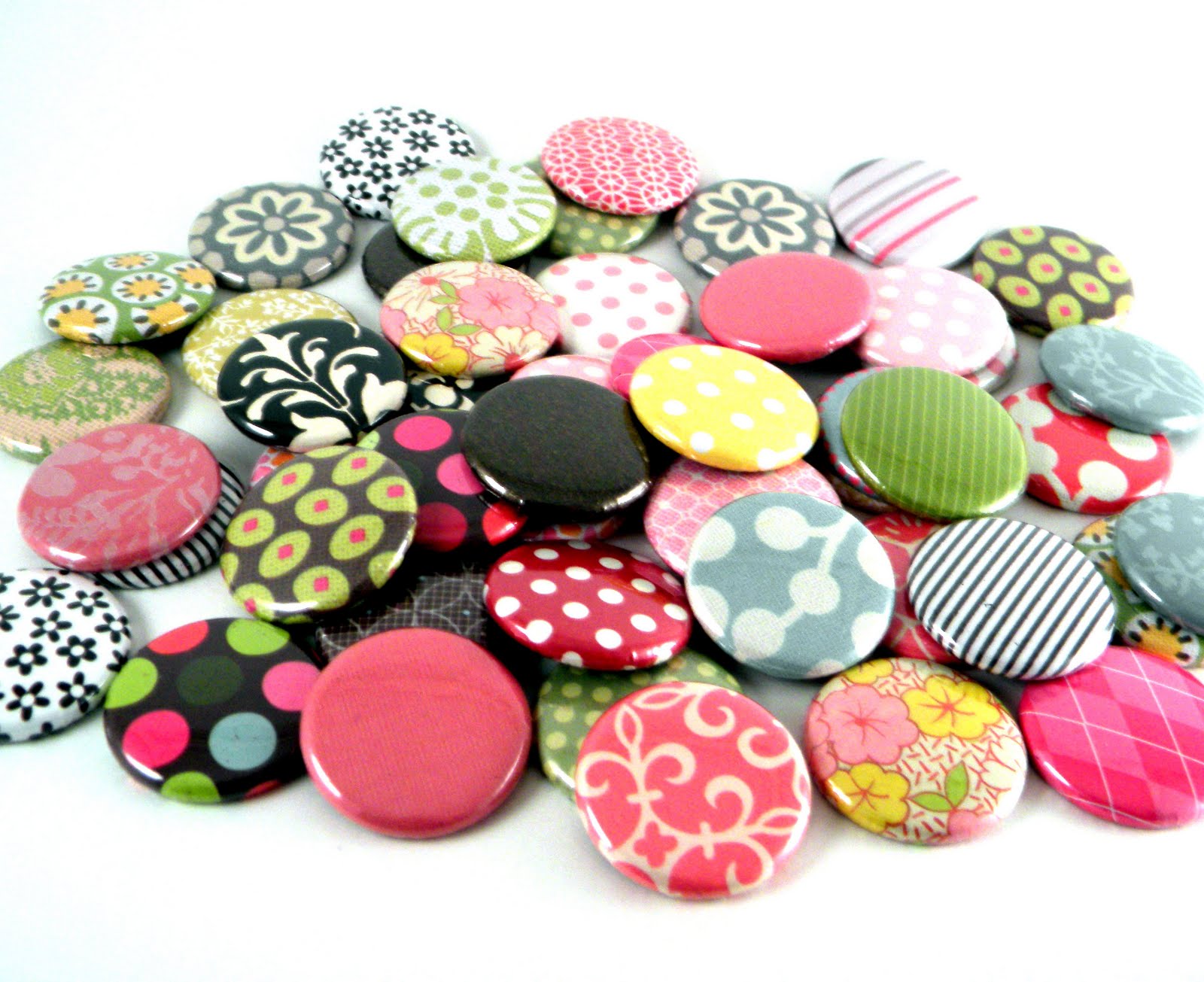 button boutique giveaway | Little Birdie Secrets