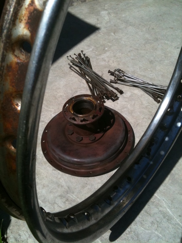 s c o o t e r photography: Triumph Pre-Unit Build Project