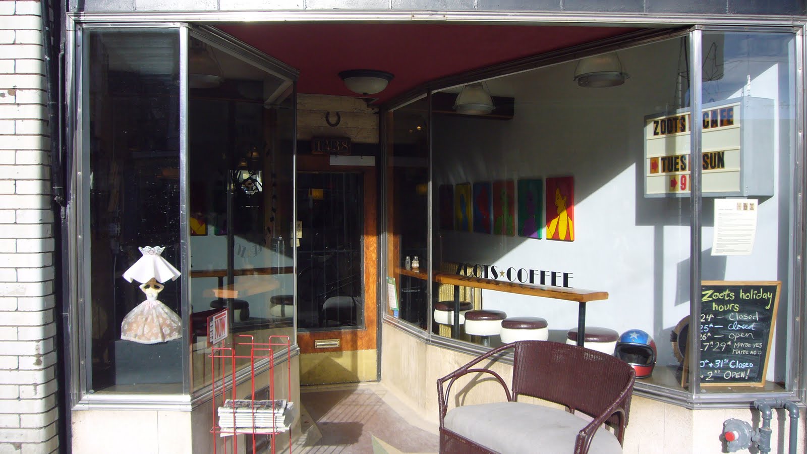 lost toronto: Remnants of an Arcade Store Front