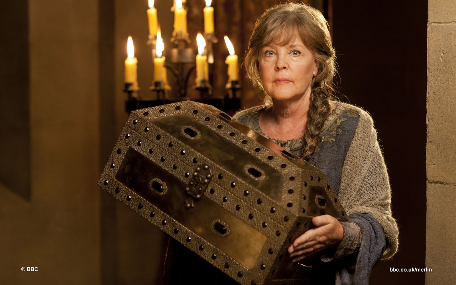 Nik Nak’s Old Peculiar: Merlin Episode 9: Love in the Time Of Dragons