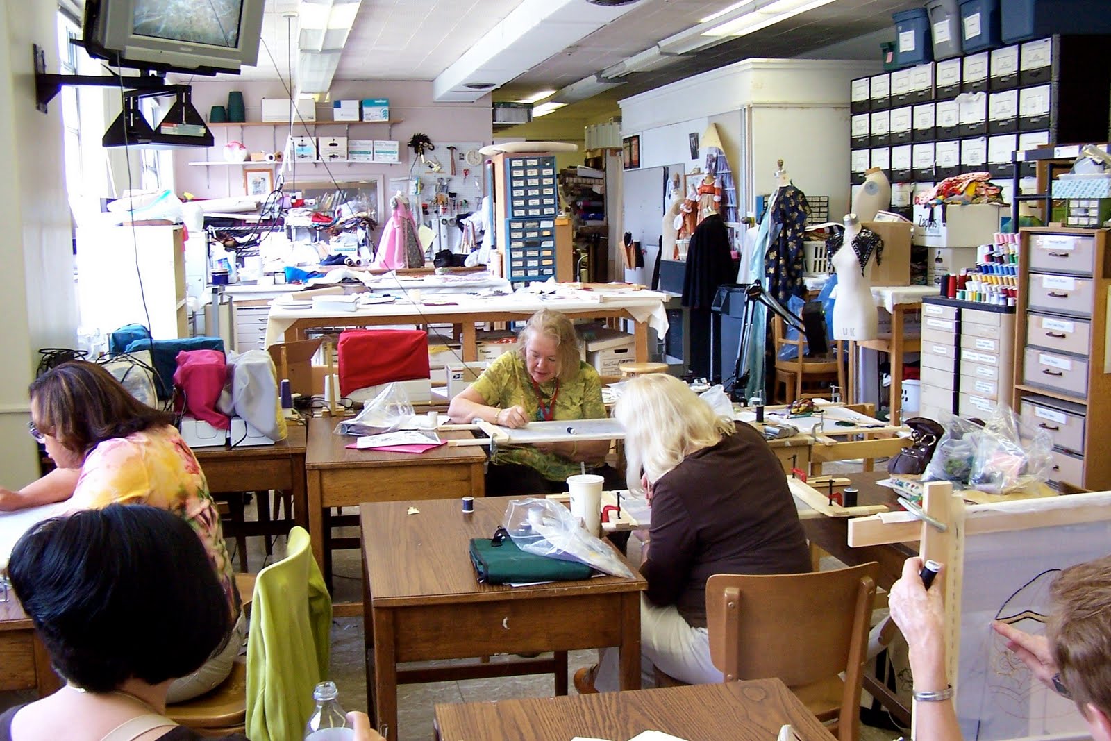 Jennifer Stumpf: tambour bead embroidery