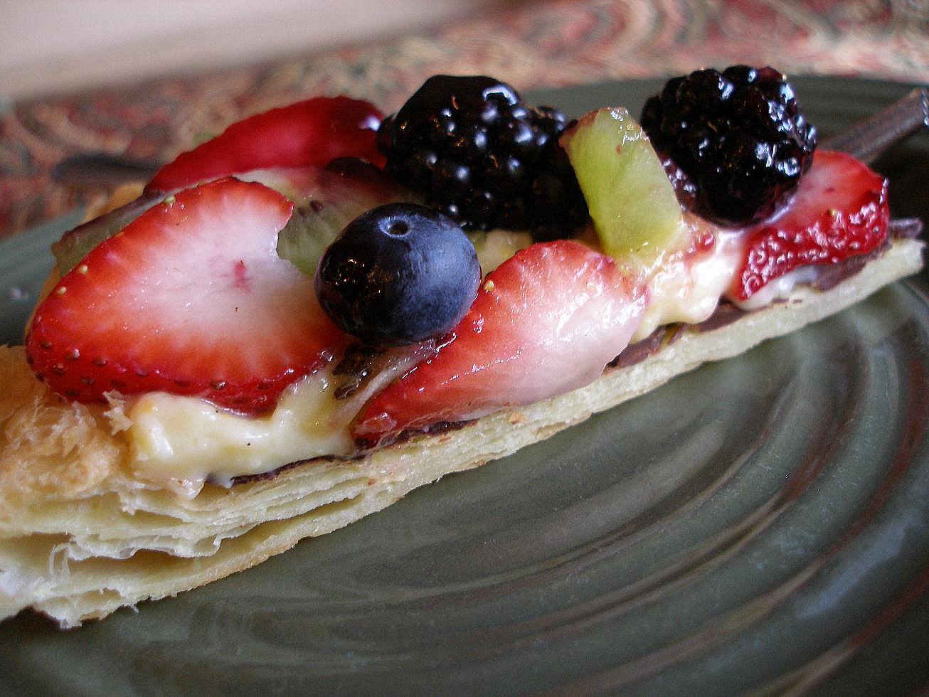LaDue & Crew: Fresh Fruit Tart with Dark Chocolate and Pastry Cream